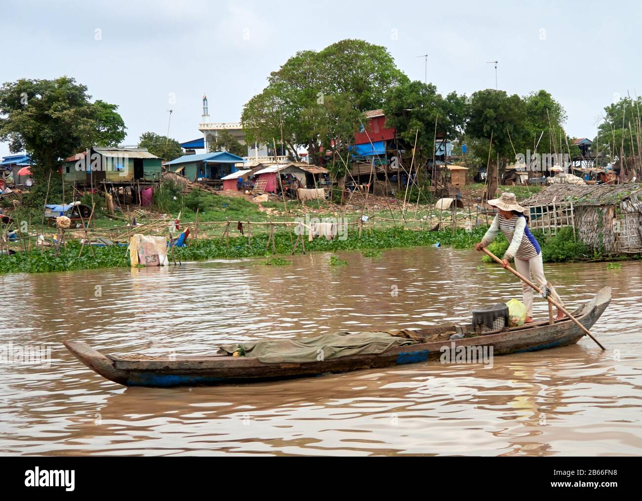 Traditional rivers and houses hi-res stock photography and images - Alamy