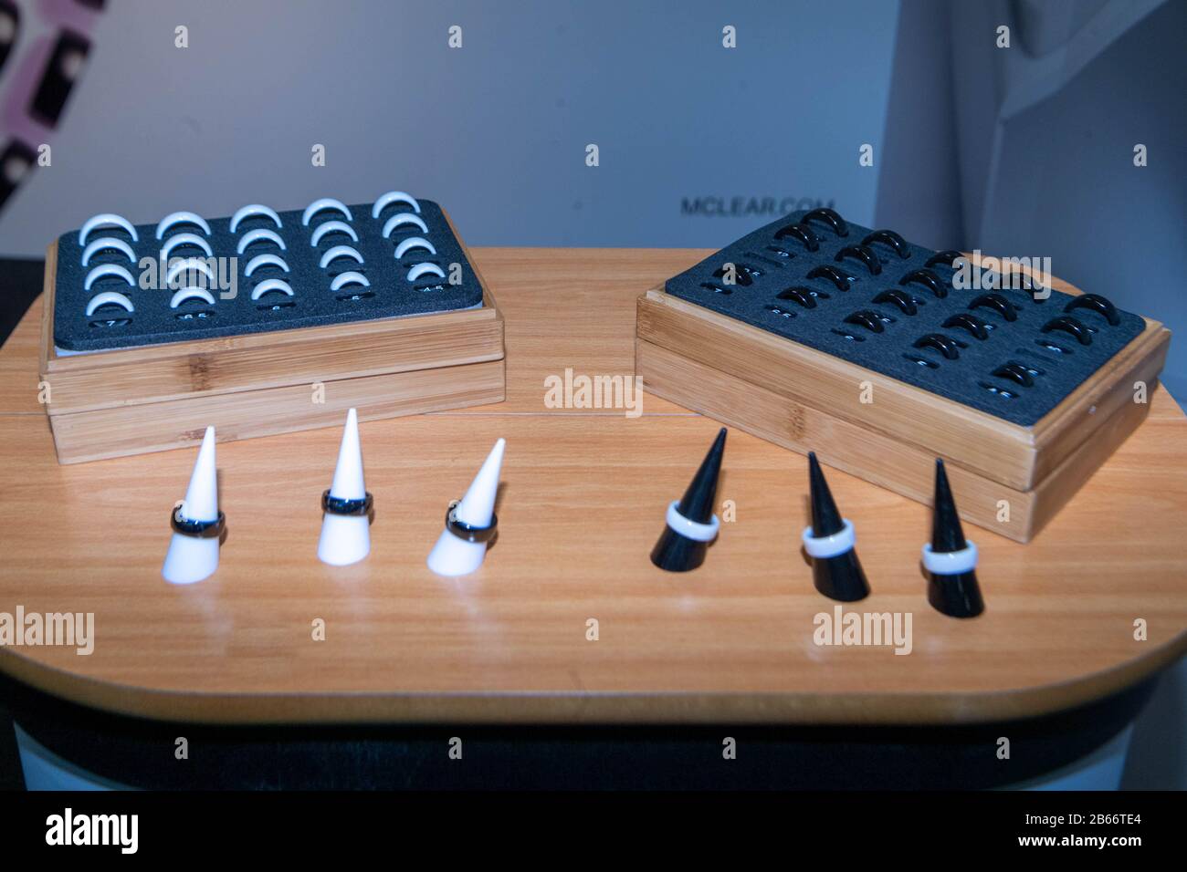 Contactless payment rings hi-res stock photography and images - Alamy