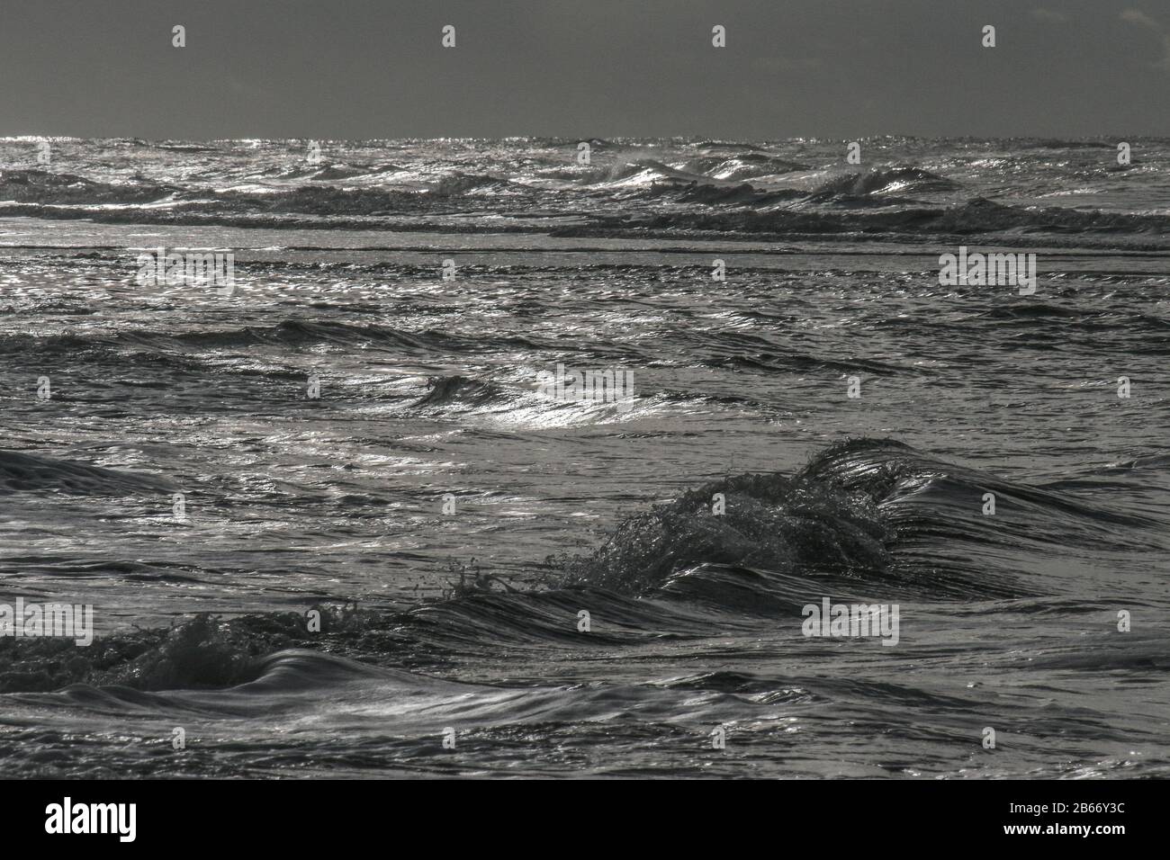 Moonlight sea waves in night hi-res stock photography and images - Alamy