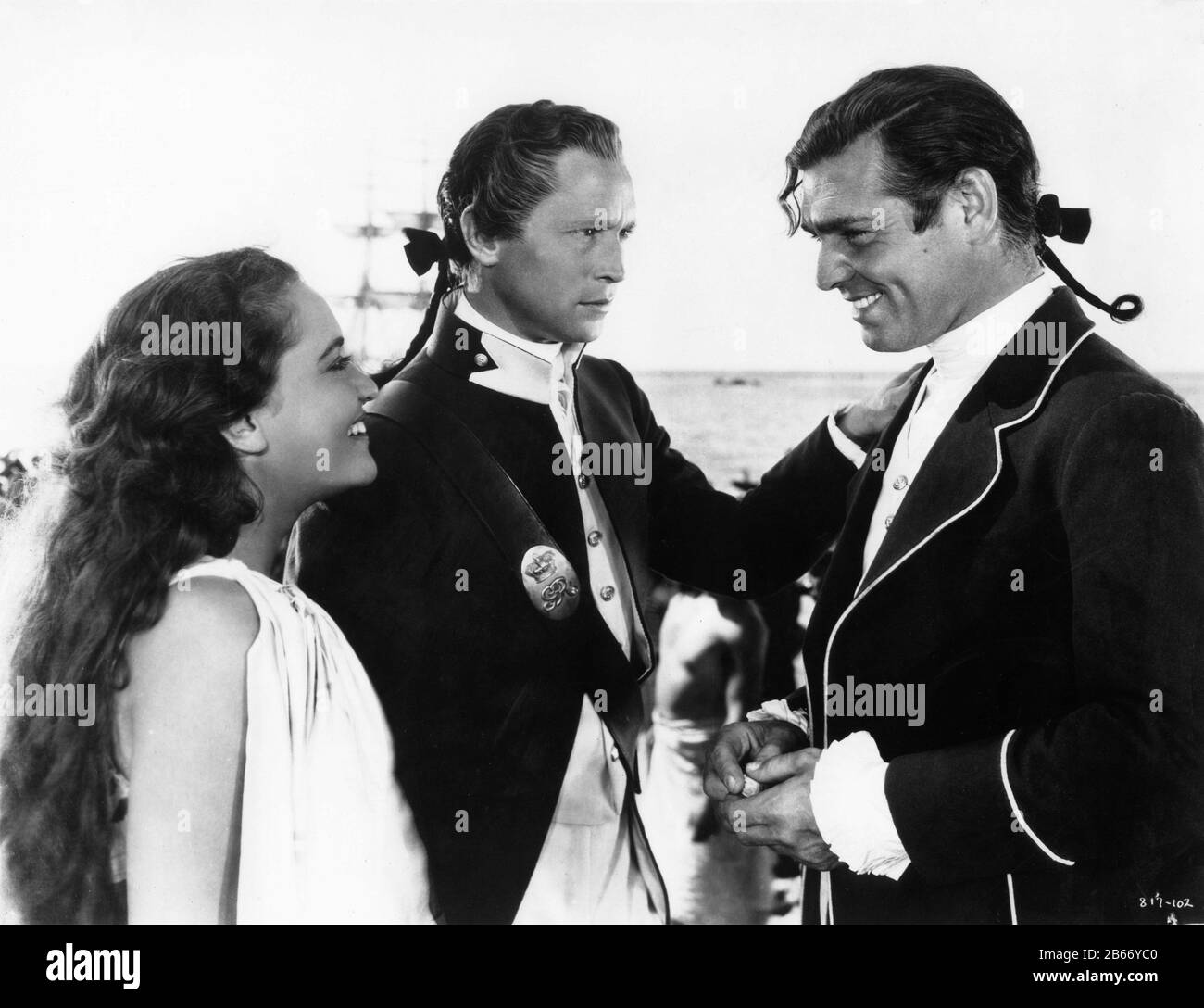 MAMO CLARK as Maimiti FRANCHOT TONE as Midshipman Roger Byam and CLARK ...
