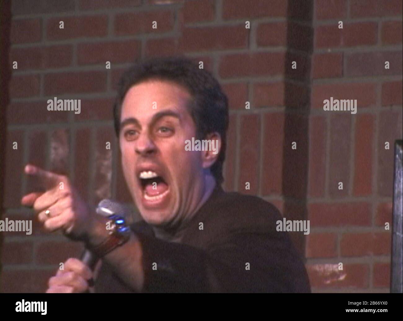 Comedian jerry seinfeld 2002 hi-res stock photography and images - Alamy
