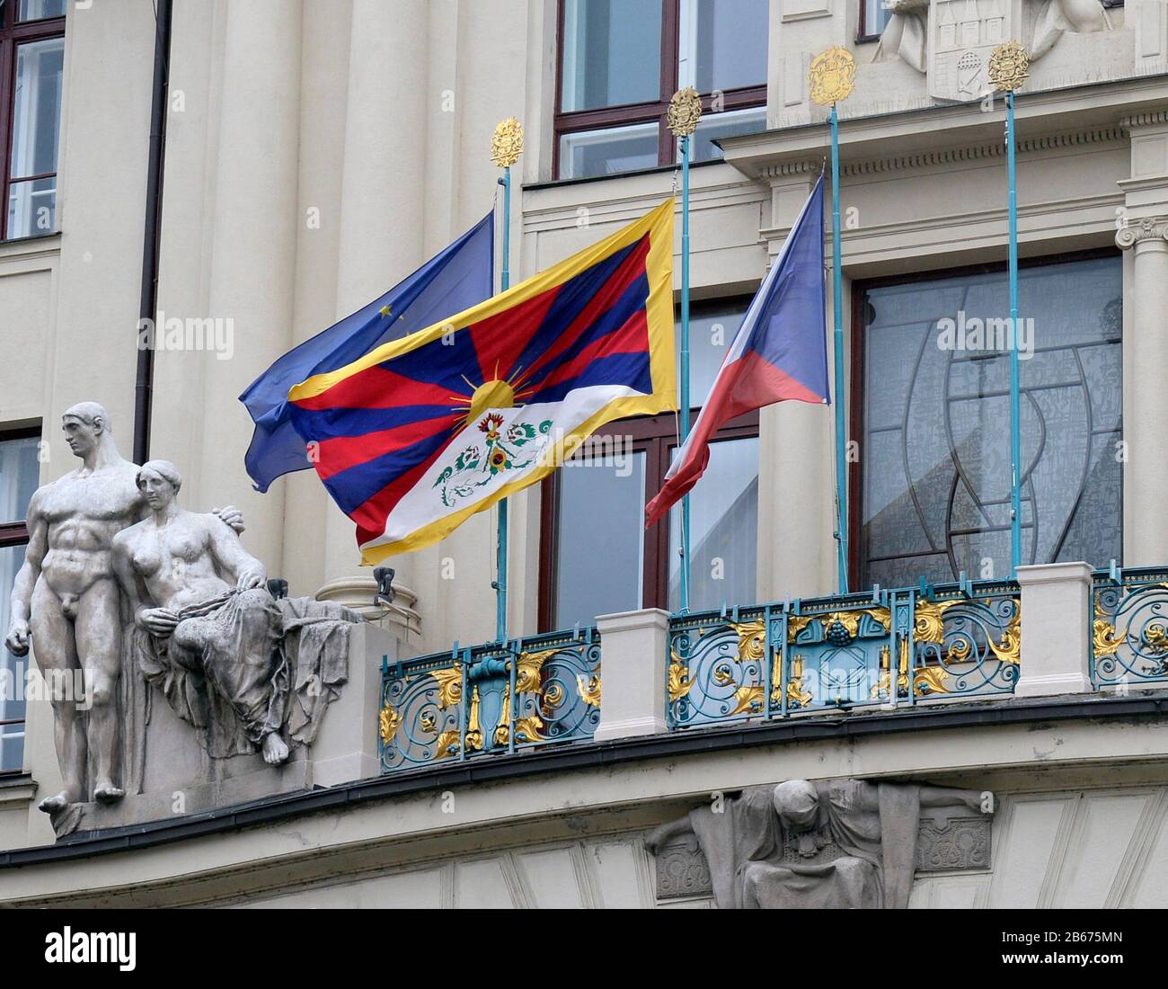 Tibet 1959 hi-res stock photography and images - Alamy