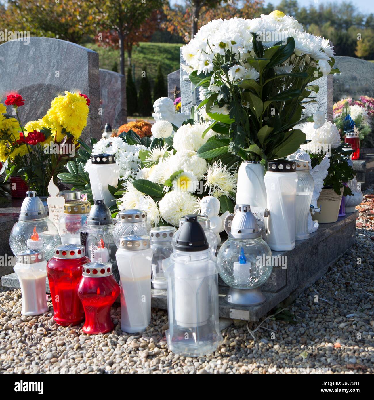 people remembering their loved ones who died Stock Photo - Alamy