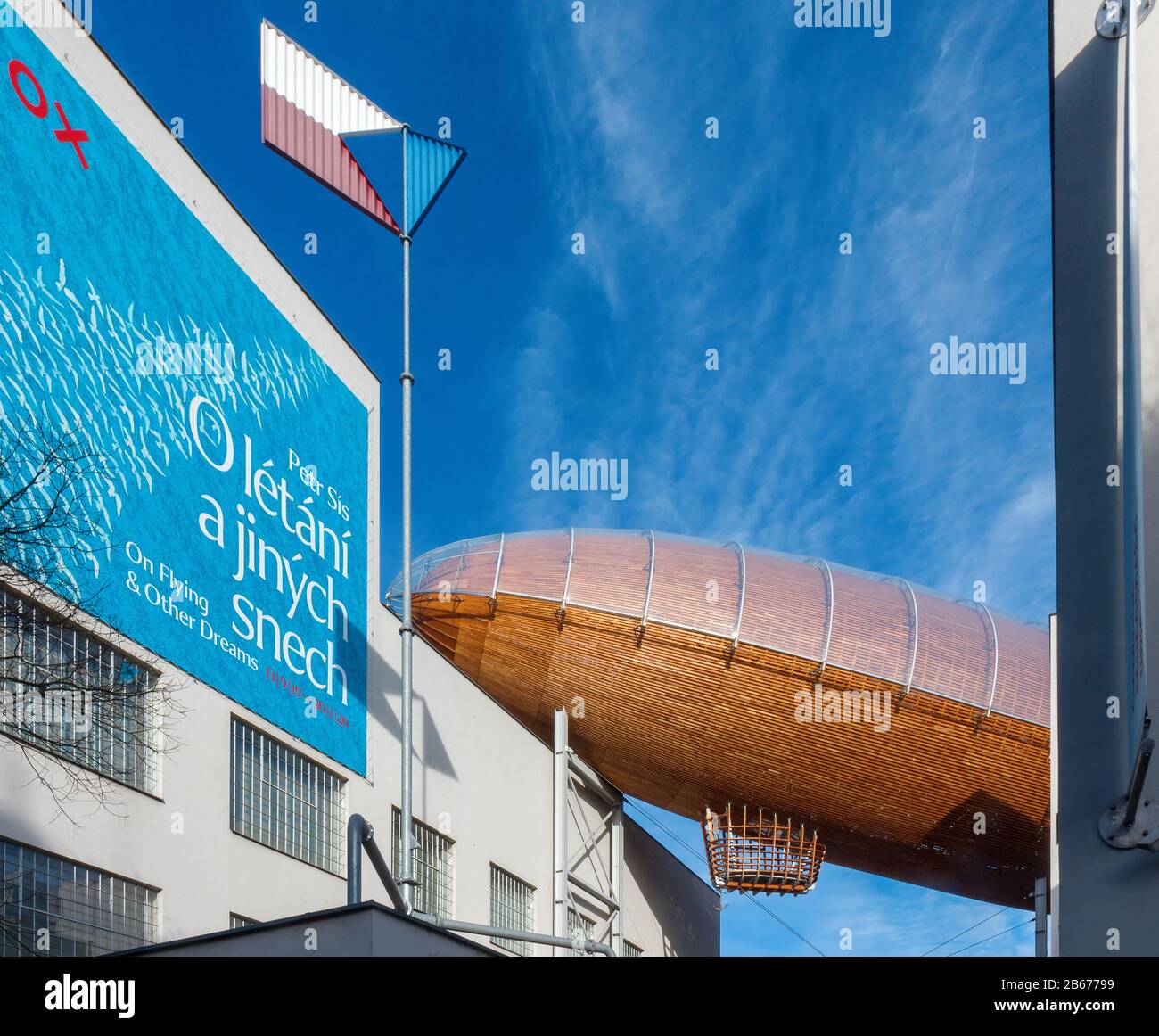 Dox modern art gallery hi-res stock photography and images - Alamy