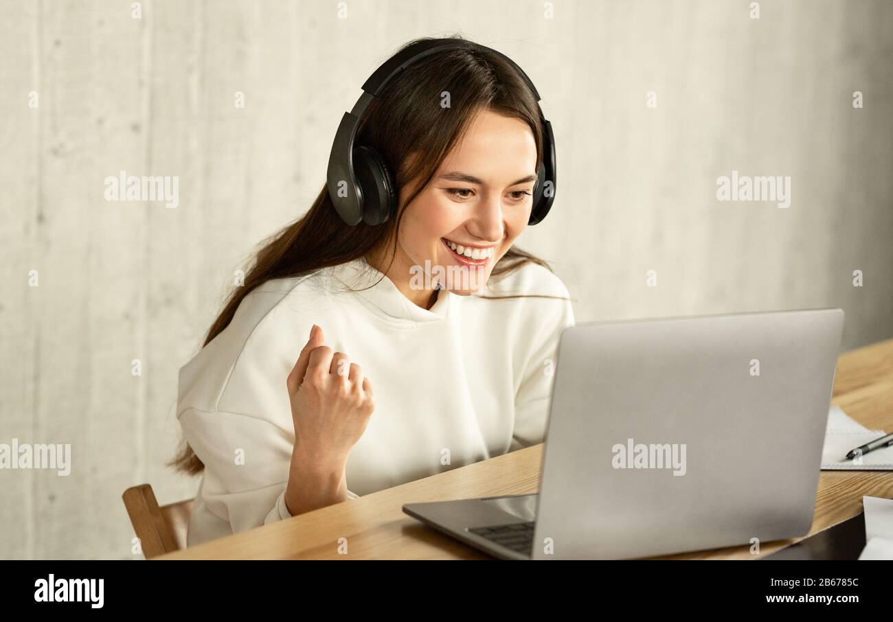 Finish work hi-res stock photography and images - Alamy