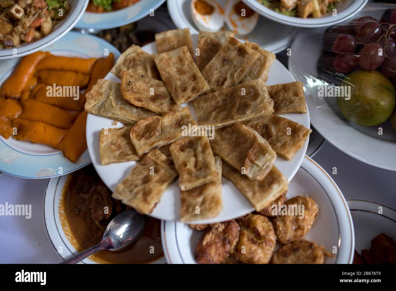 From Roti High Resolution Stock Photography and Images - Alamy