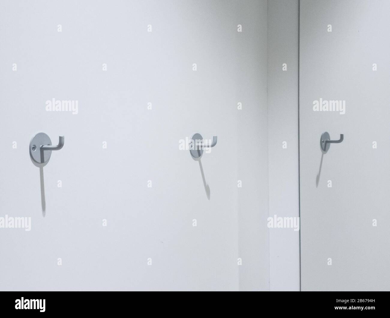 Clothing store changing room hi-res stock photography and images - Alamy