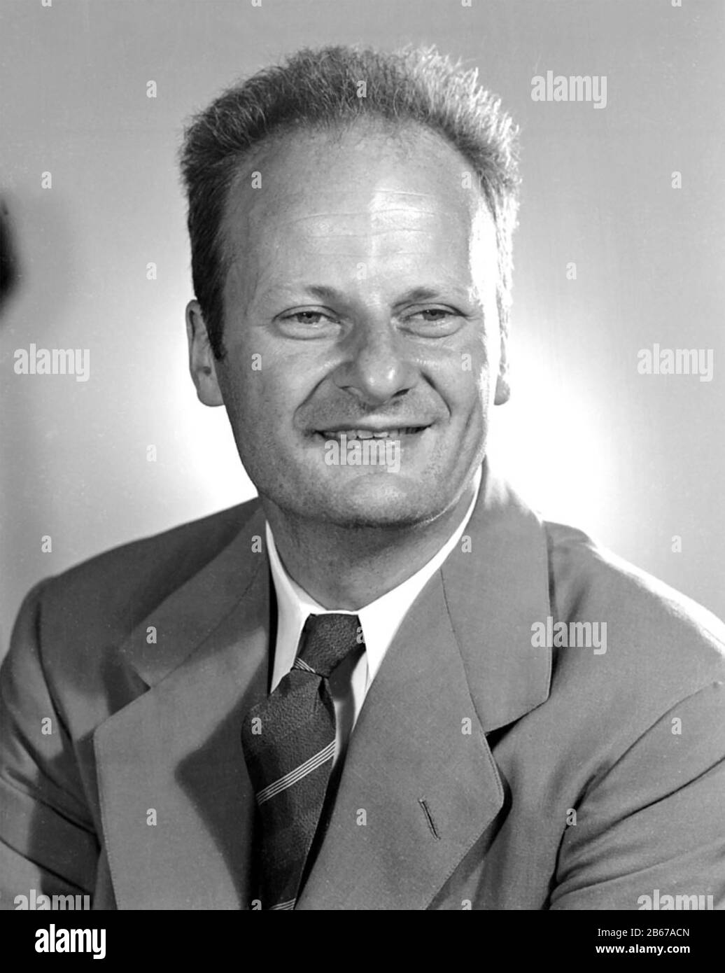 American nuclear physicist hi-res stock photography and images - Alamy
