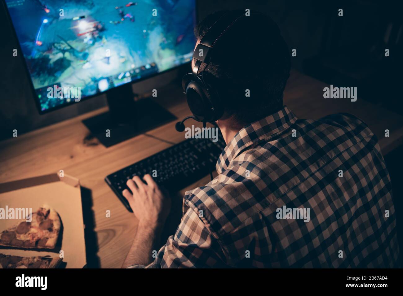 Close up back rear behind view photo he him his guy videogame headset ...