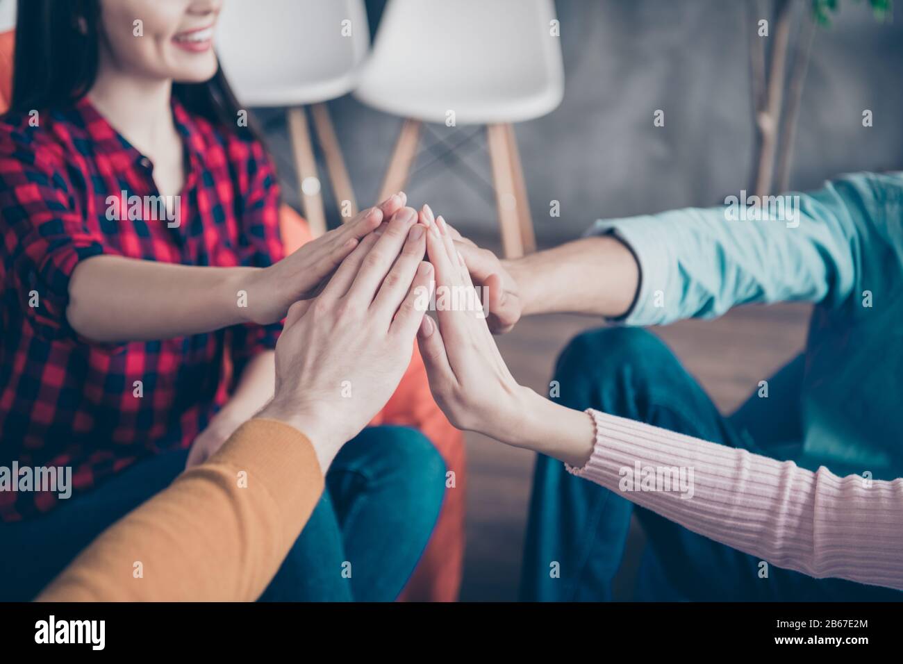 Five guys interior hi-res stock photography and images - Alamy