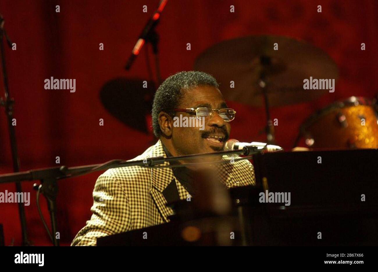 concert for george Stock Photo - Alamy