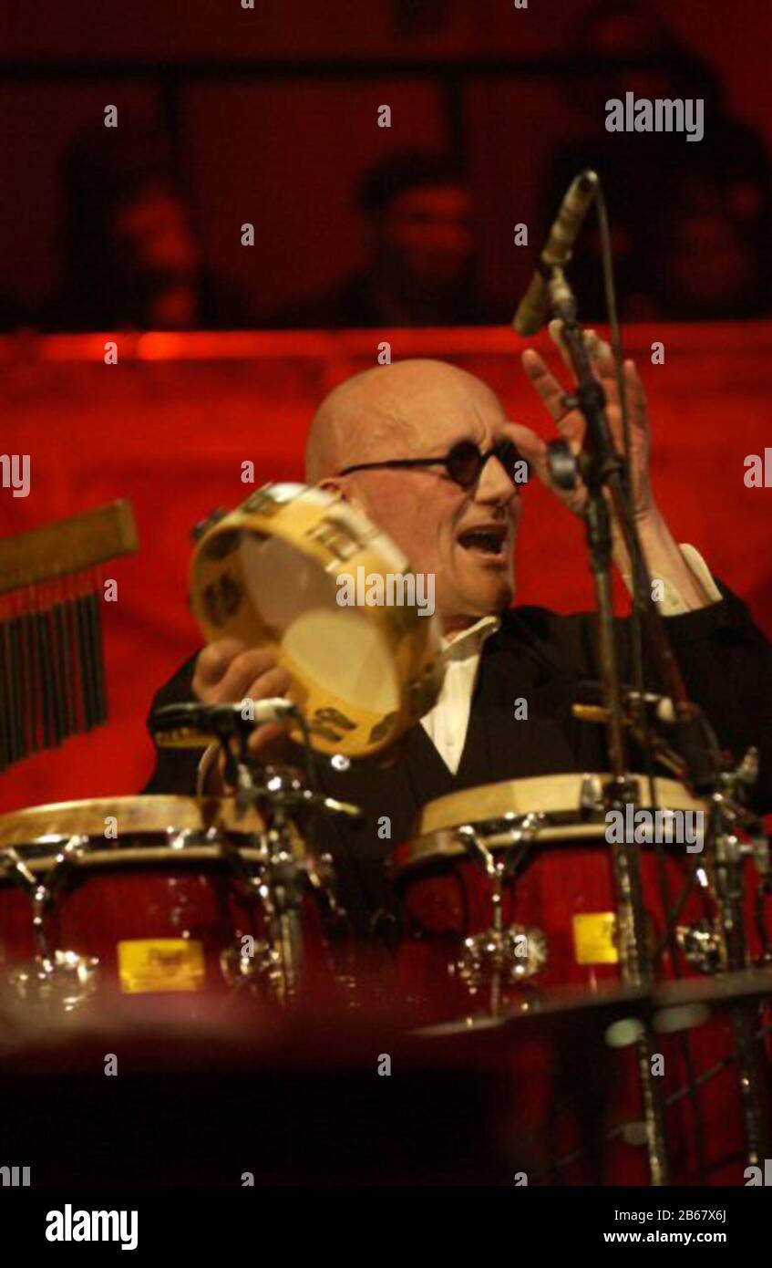 Concert for george 2002 hi-res stock photography and images - Alamy