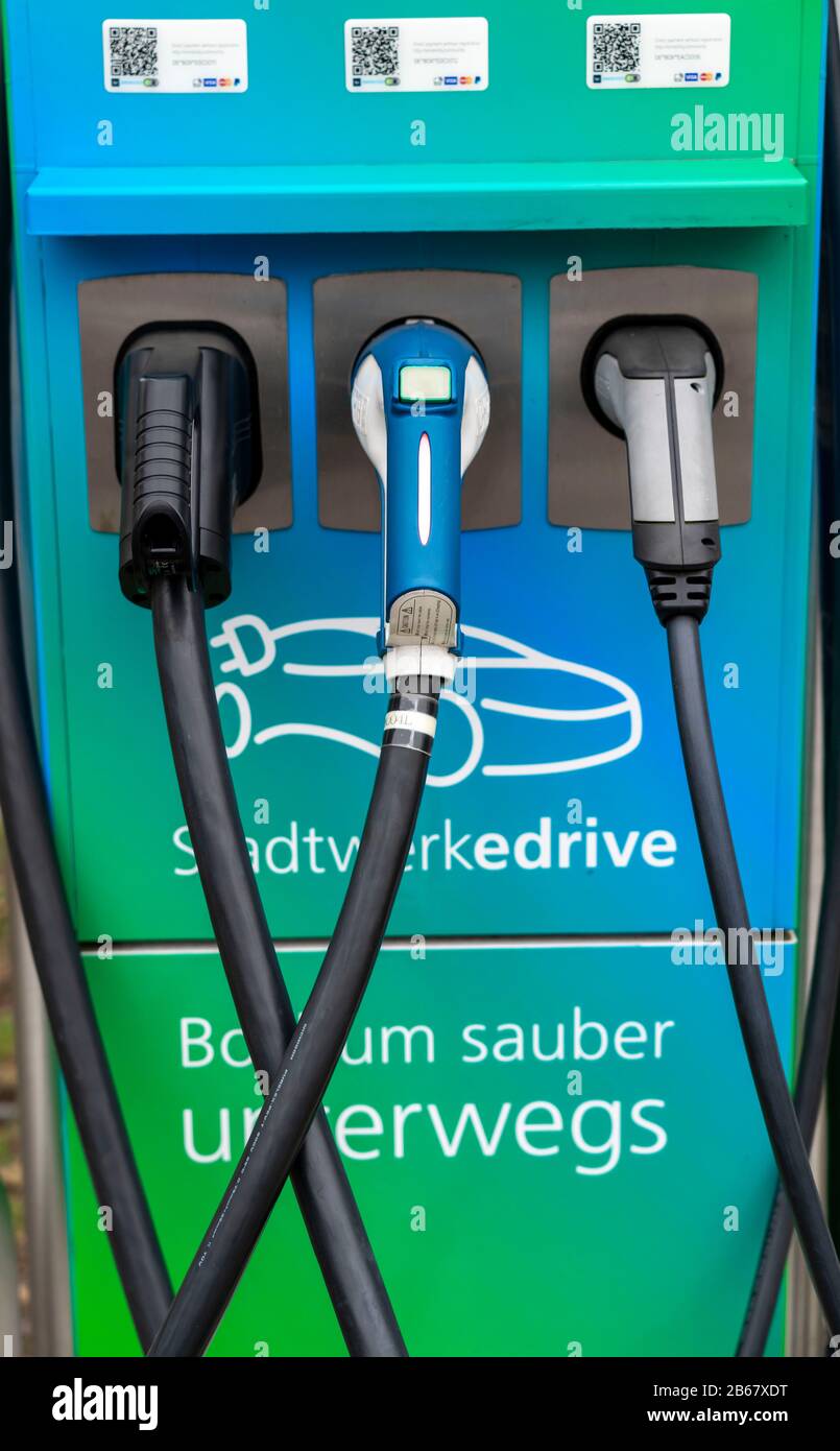 Quick charging column hi-res stock photography and images - Alamy