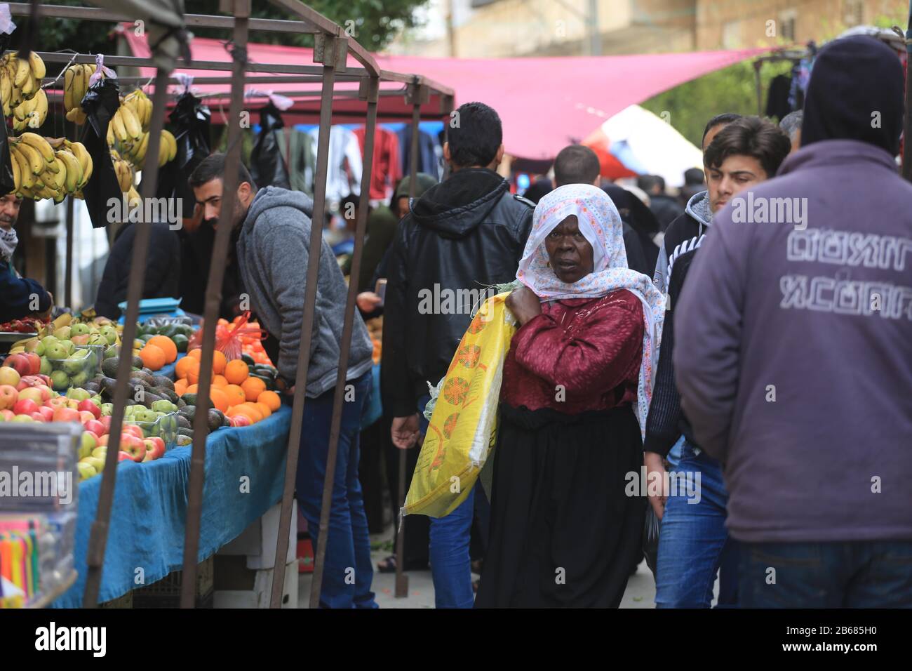Deir Al-Balah, The Gaza Strip, Palestine. 10th Mar, 2020. Palestinians ...