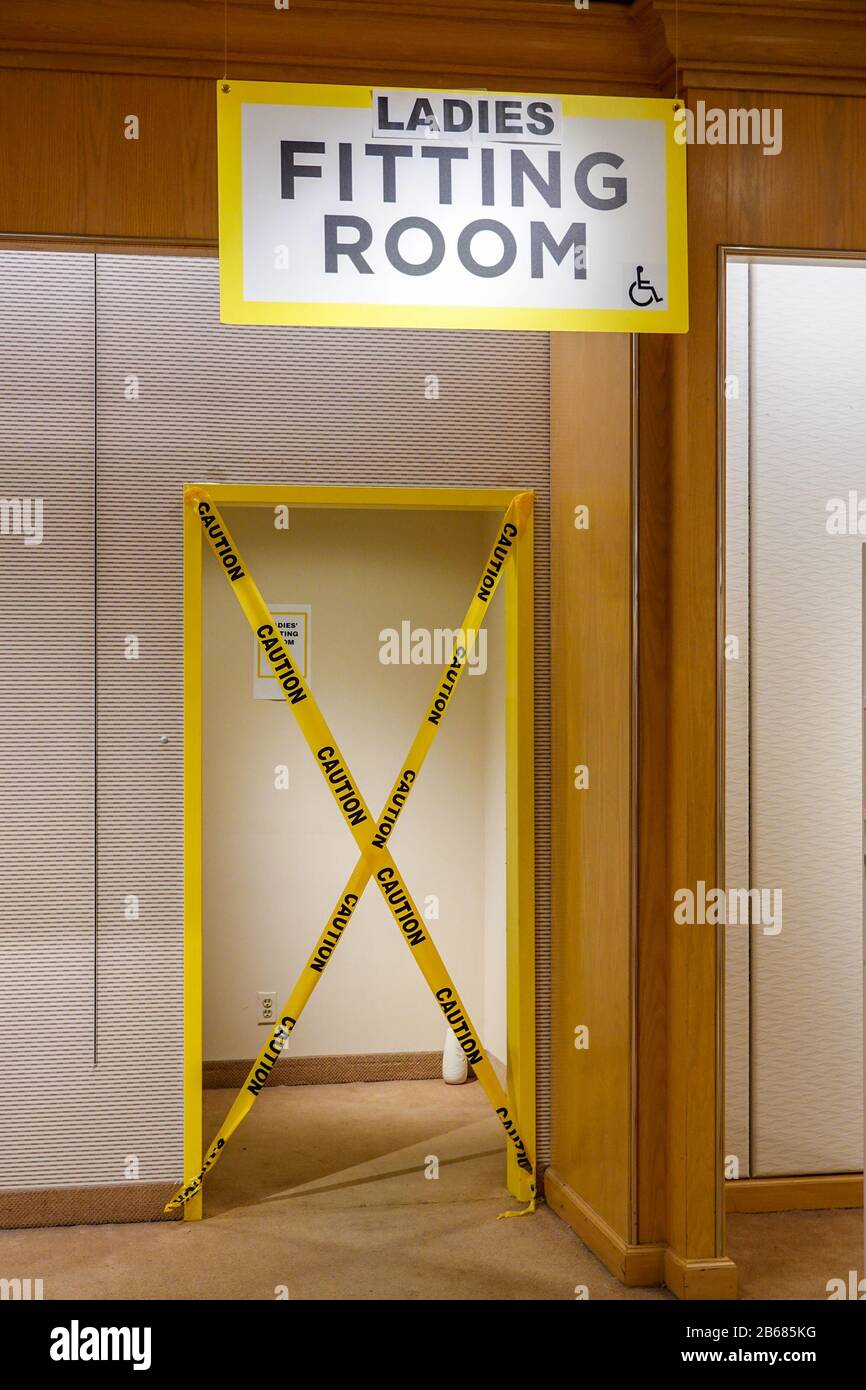 Fitting Room High Resolution Stock Photography and Images - Alamy