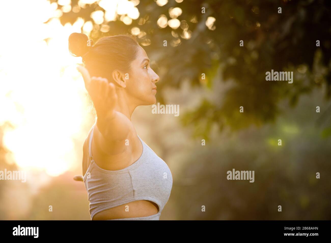 Woman bra beautiful hi-res stock photography and images - Alamy