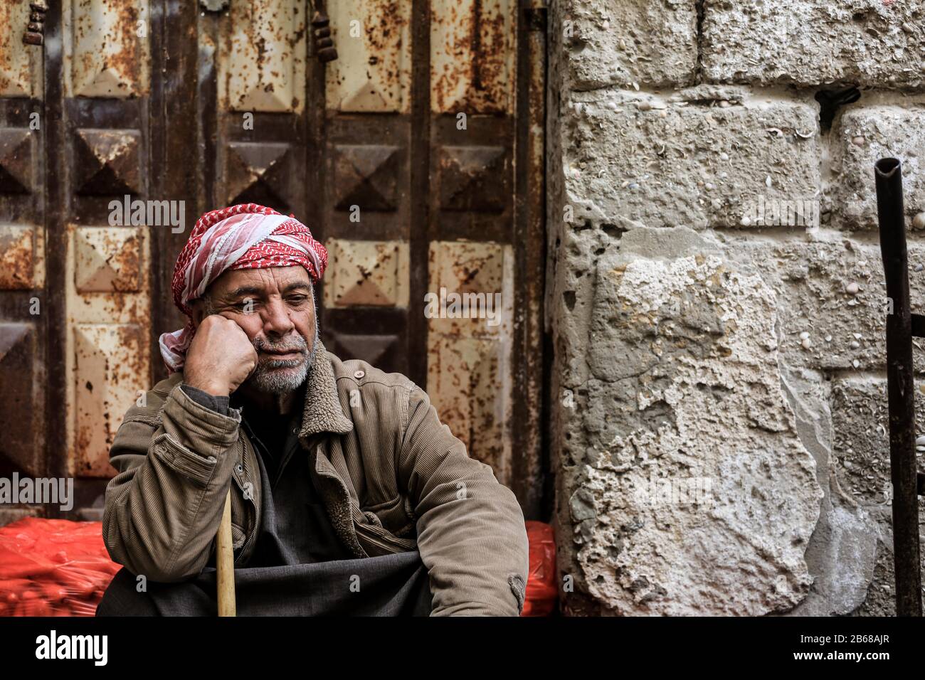 Deir Al-Balah, The Gaza Strip, Palestine. 10th Mar, 2020. A Palestinian ...