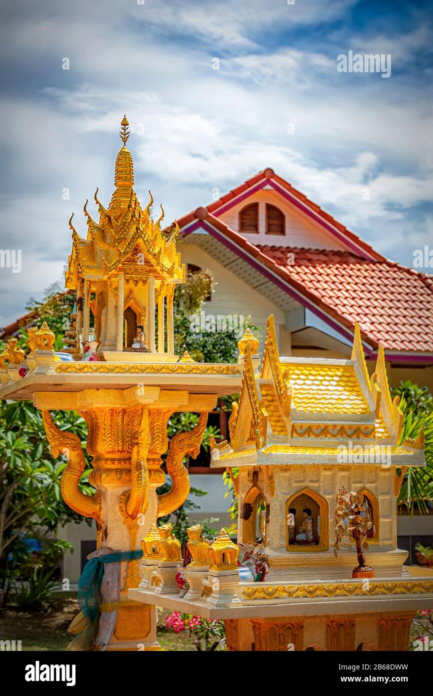 Spirit houses hi-res stock photography and images - Alamy