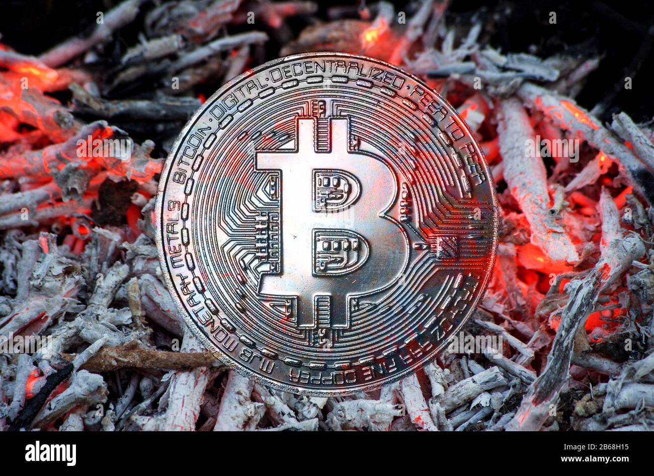 Bonfire collapse hi-res stock photography and images - Alamy