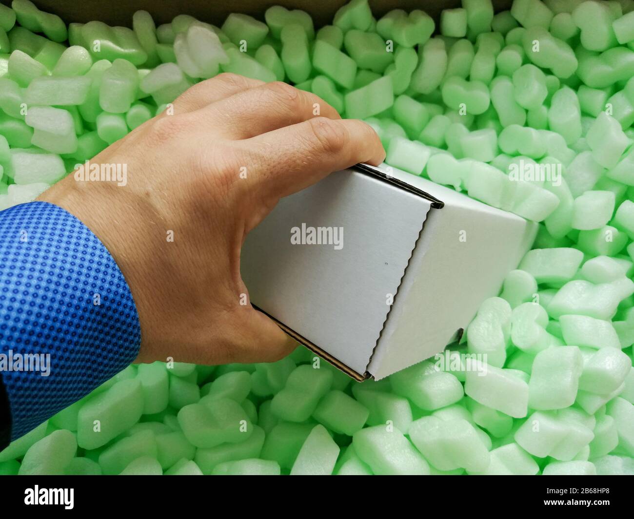 Polystyrene chips packaging hi-res stock photography and images - Alamy