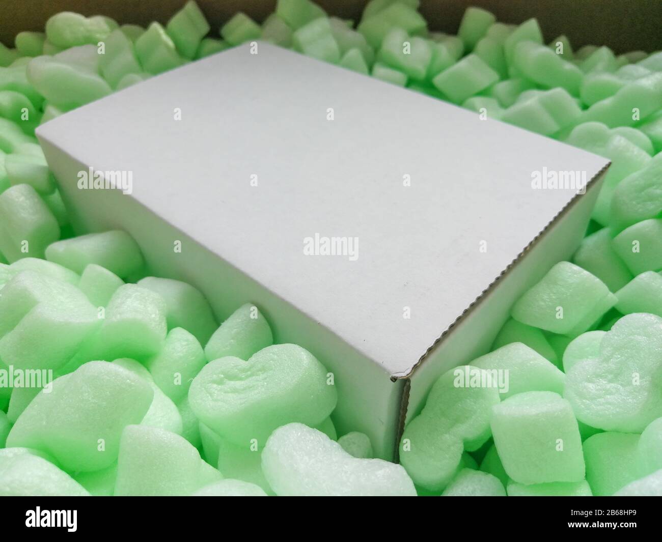 Polystyrene chips packaging hi-res stock photography and images - Alamy