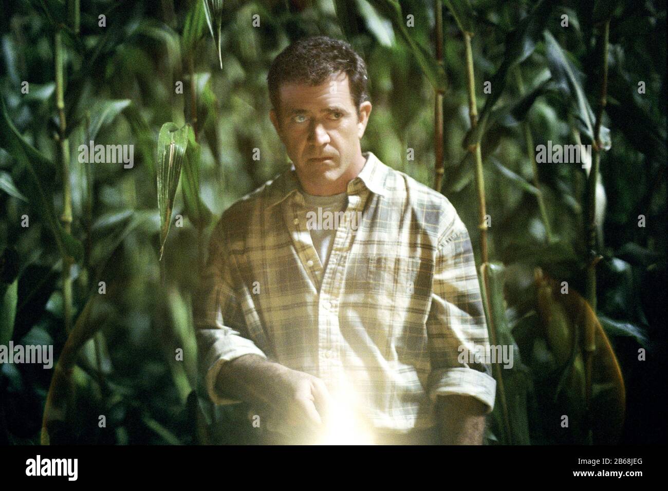 M night shyamalan signs hi-res stock photography and images - Alamy