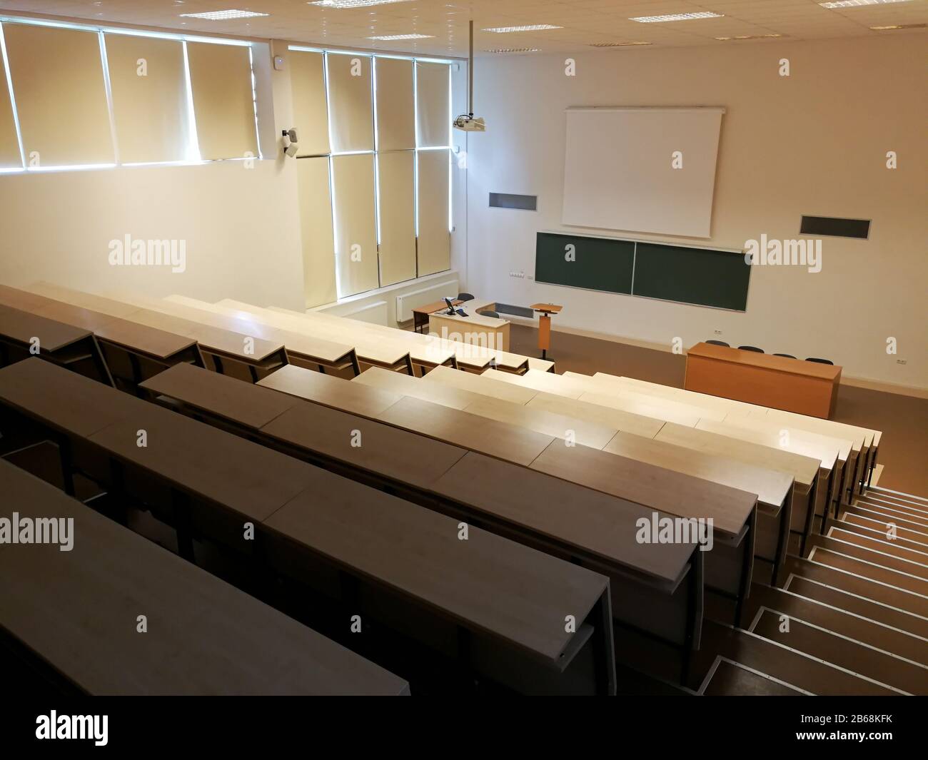 Empty big classroom school hi-res stock photography and images - Alamy