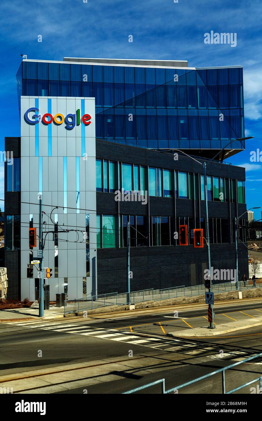 Google kitchener hi-res stock photography and images - Alamy