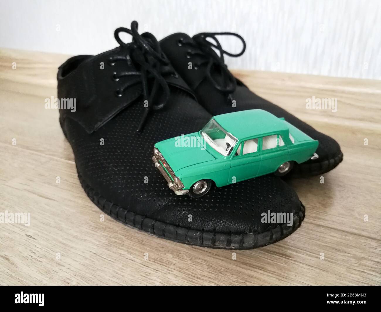 Car size comparison hi-res stock photography and images - Alamy