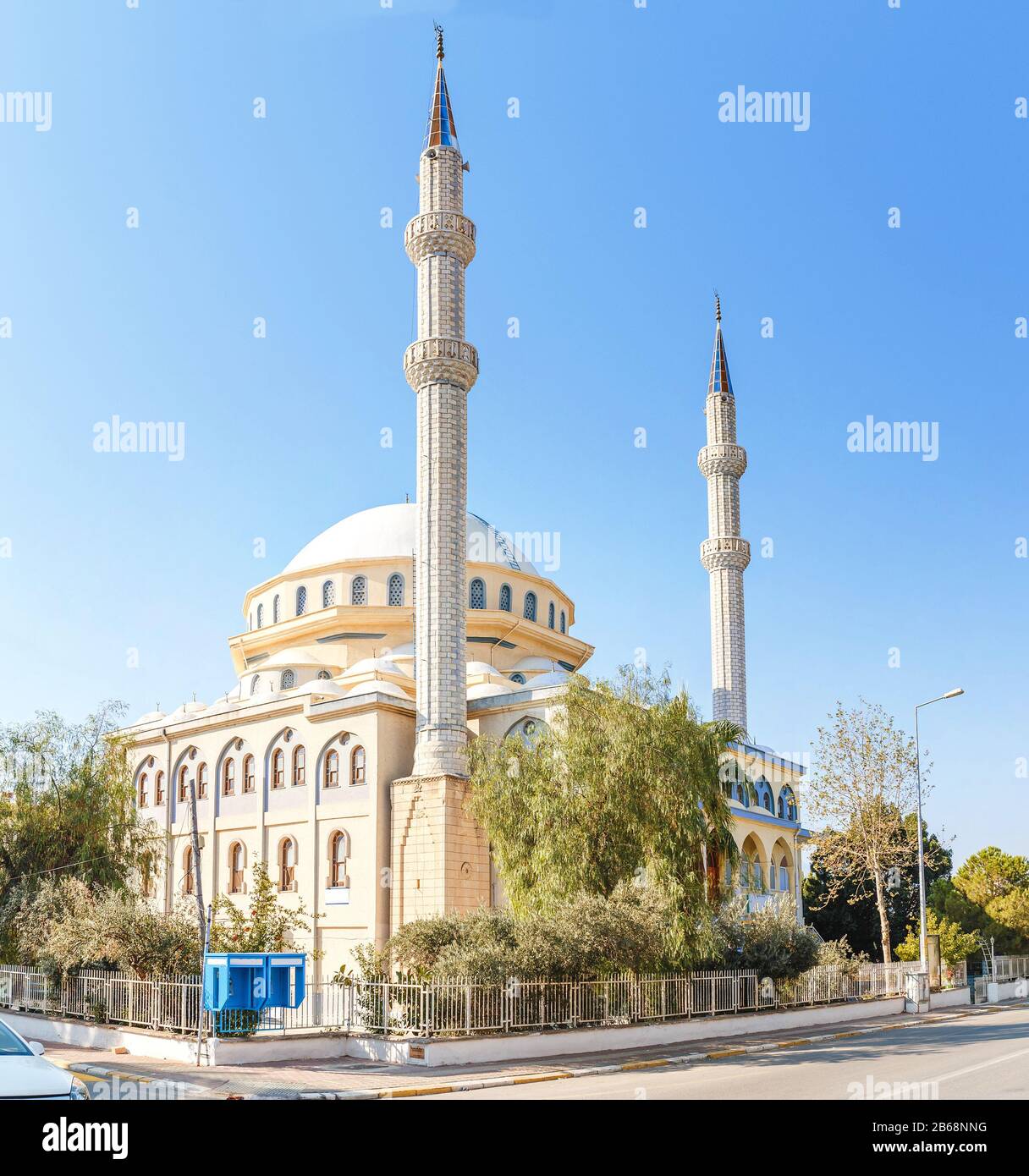 Two small minarets hi-res stock photography and images - Alamy