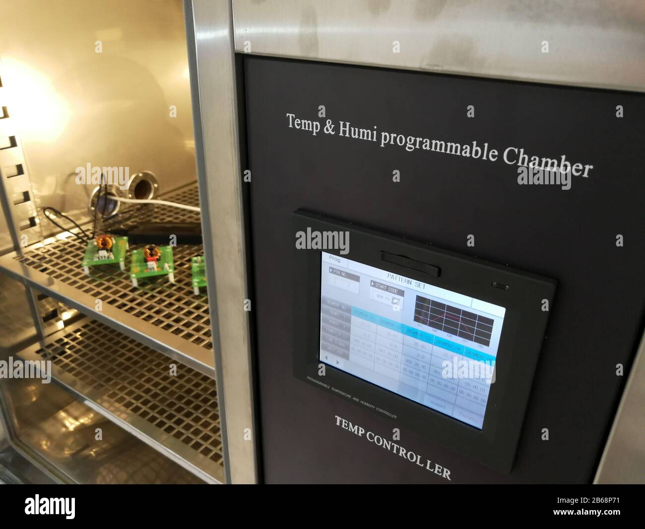 Humidity monitor hi-res stock photography and images - Alamy