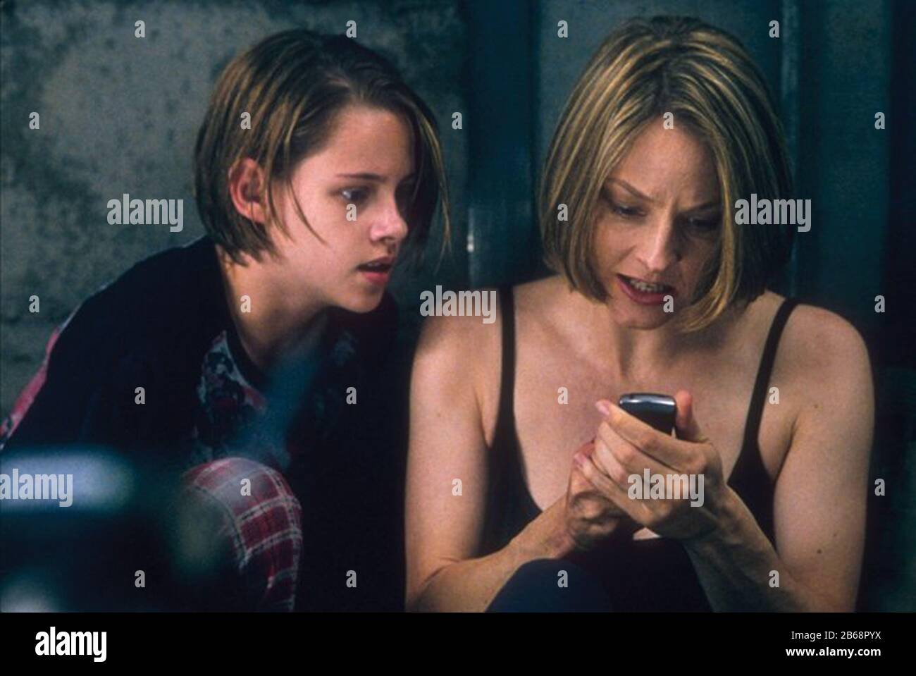 Kristen stewart jodie panic room hi-res stock photography and images ...
