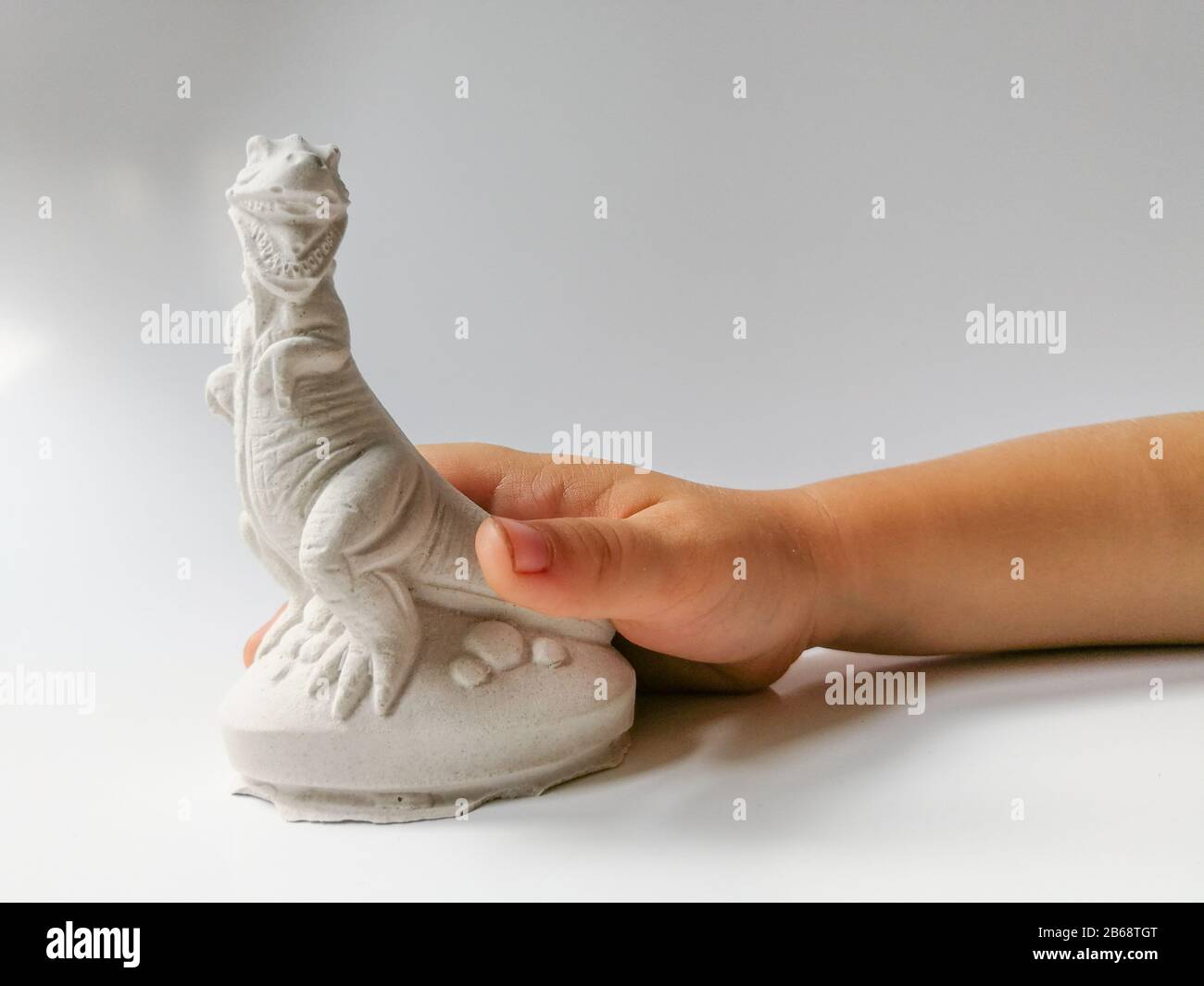 Baby t rex hi-res stock photography and images - Alamy
