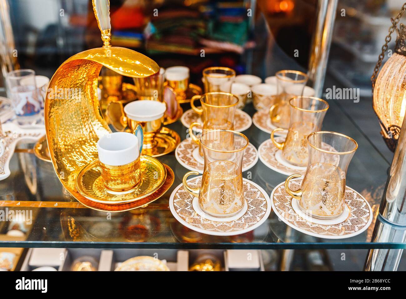 Restaurant grand bazaar istanbul hi-res stock photography and images ...