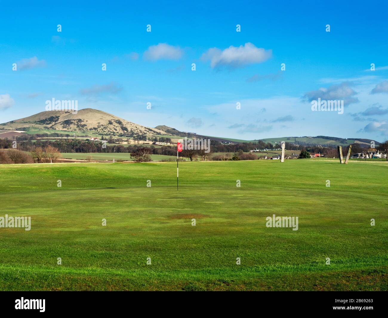 Hill of lundie hi-res stock photography and images - Alamy