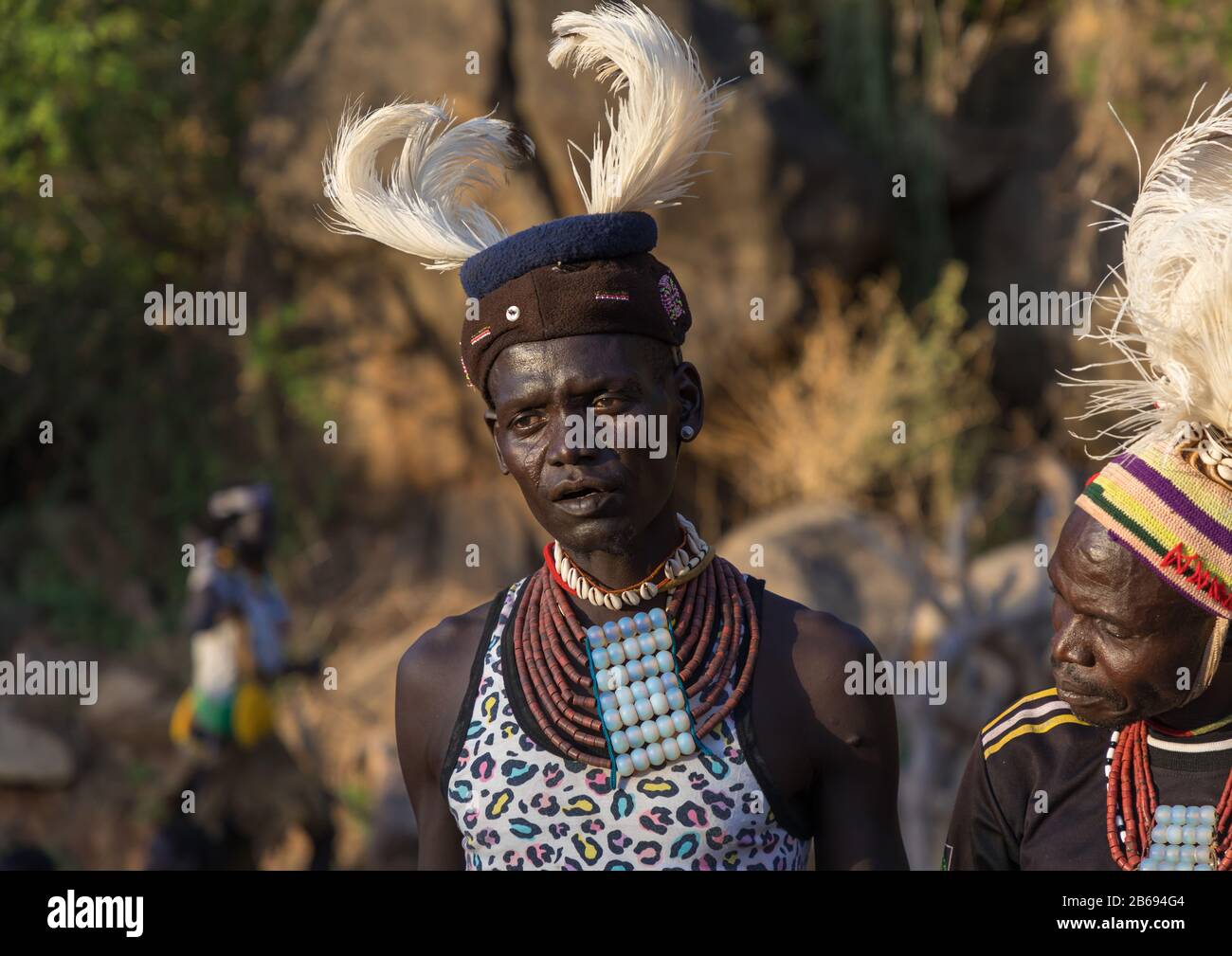 Sudanese men traditional clothing hi-res stock photography and images ...