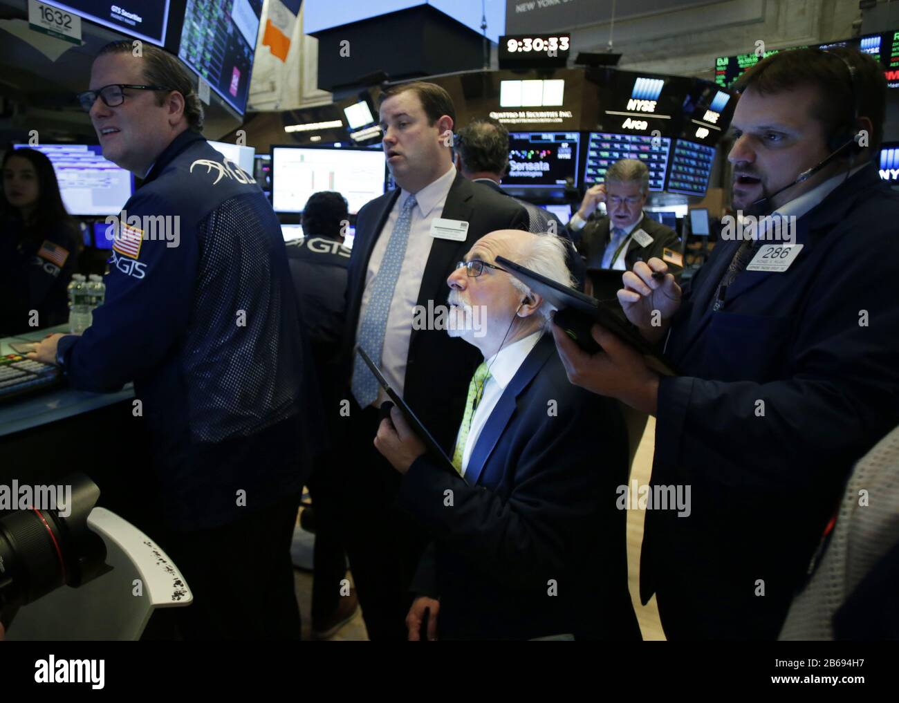 10 march 2000 wall street hi-res stock photography and images - Alamy