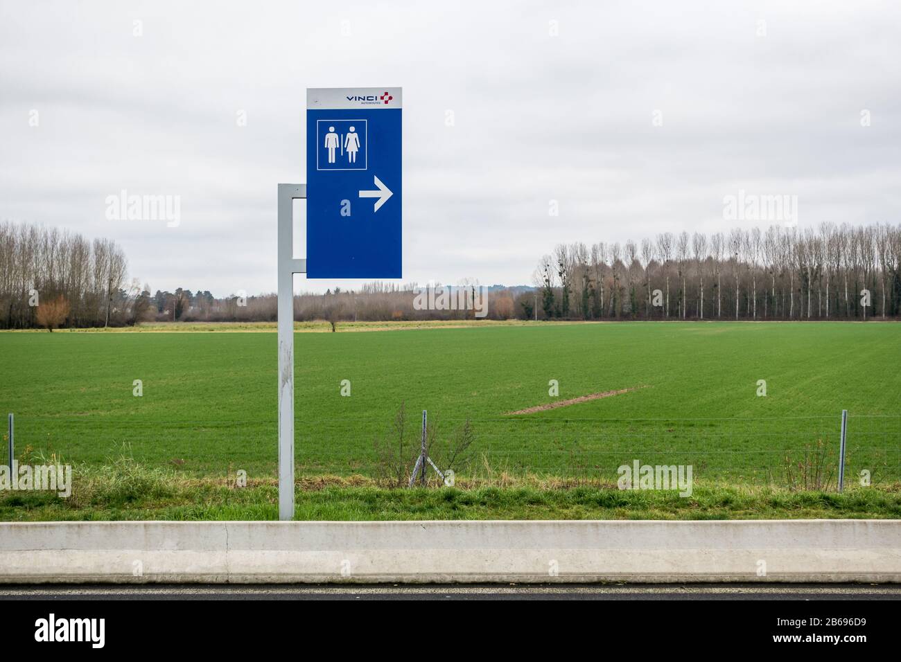Rest area sign hi-res stock photography and images - Alamy