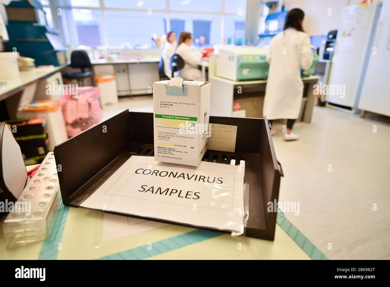 Microbiology laboratory inside specialist virology centre university ...