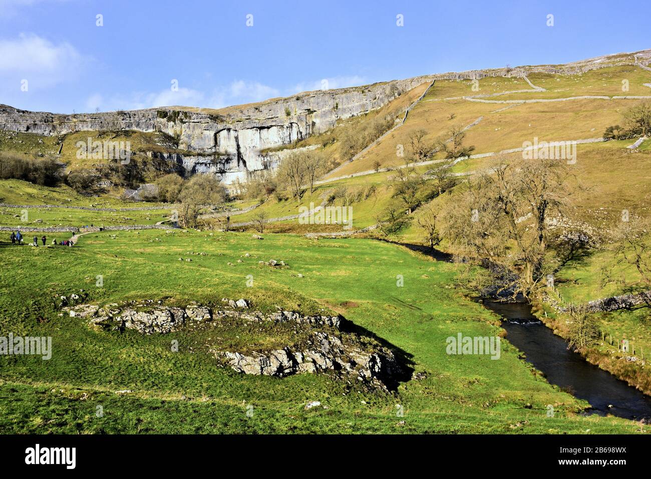 Malham Cove Road High Resolution Stock Photography and Images - Alamy