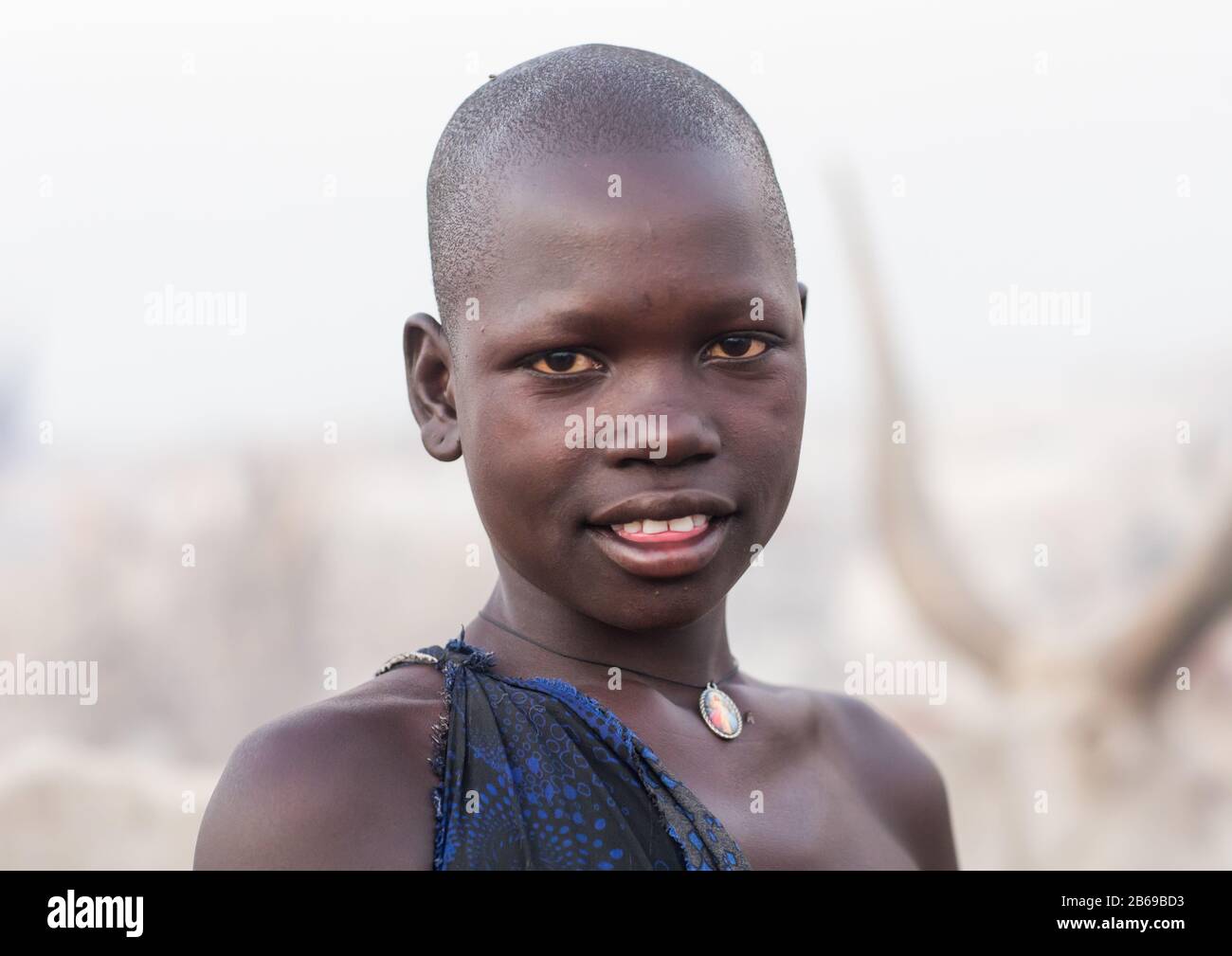 Portrait of Mundari tribe girl, Central Equatoria, Terekeka, South Sudan Stock Photo - Alamy