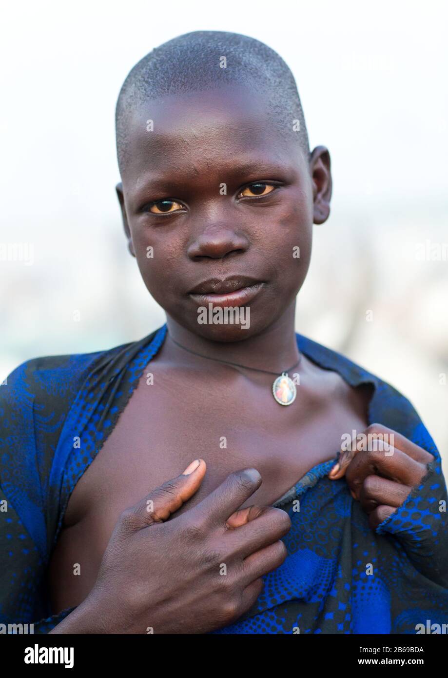 Portrait of Mundari tribe girl, Central Equatoria, Terekeka, South Sudan Stock Photo - Alamy