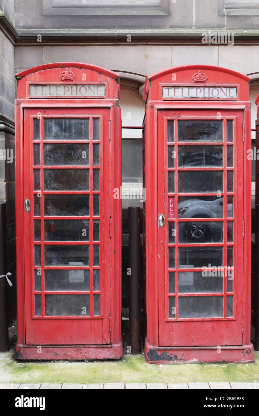 Broken telephone boxes hi-res stock photography and images - Alamy