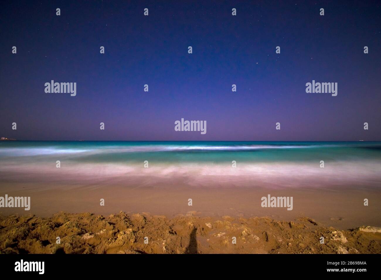 Beautiful sea beach waves dusk hi-res stock photography and images - Alamy