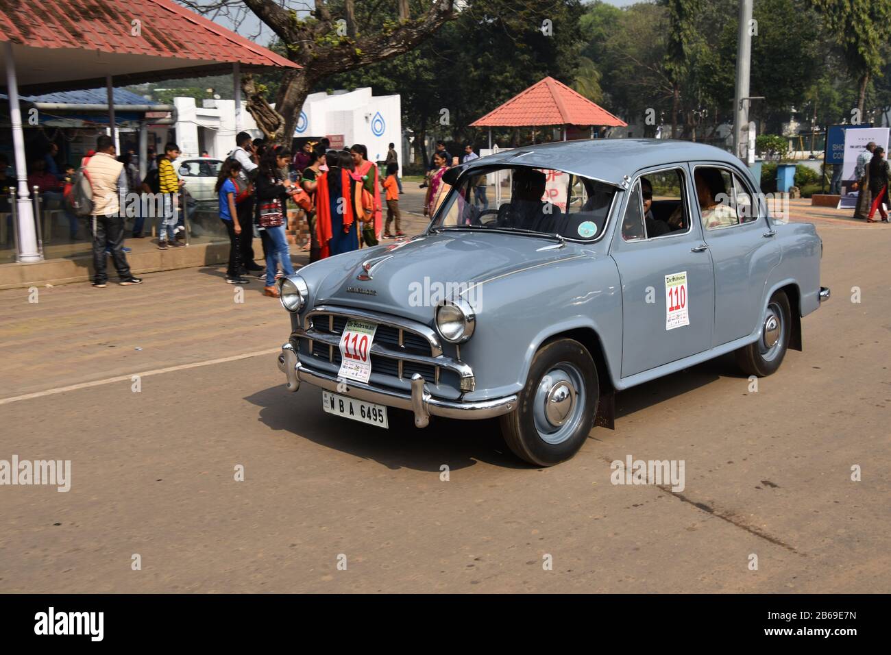 1961 Hindustan Ambassador with 1400 cc engine. India WBA 6495 Stock ...