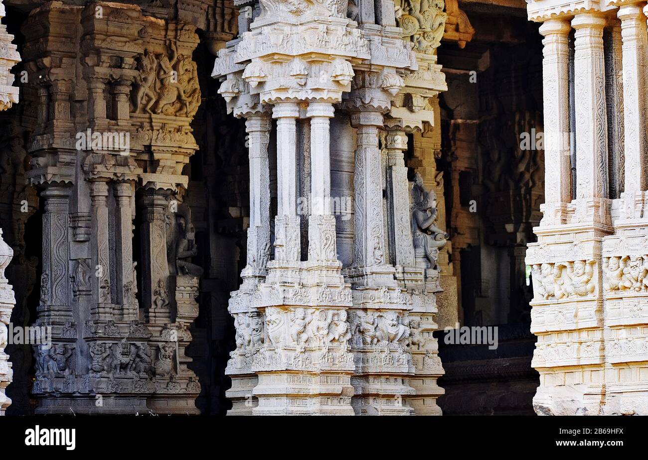 Structural temple india hi-res stock photography and images - Alamy