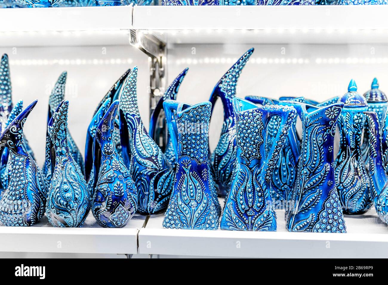 Blue turkish ceramics hi-res stock photography and images - Alamy