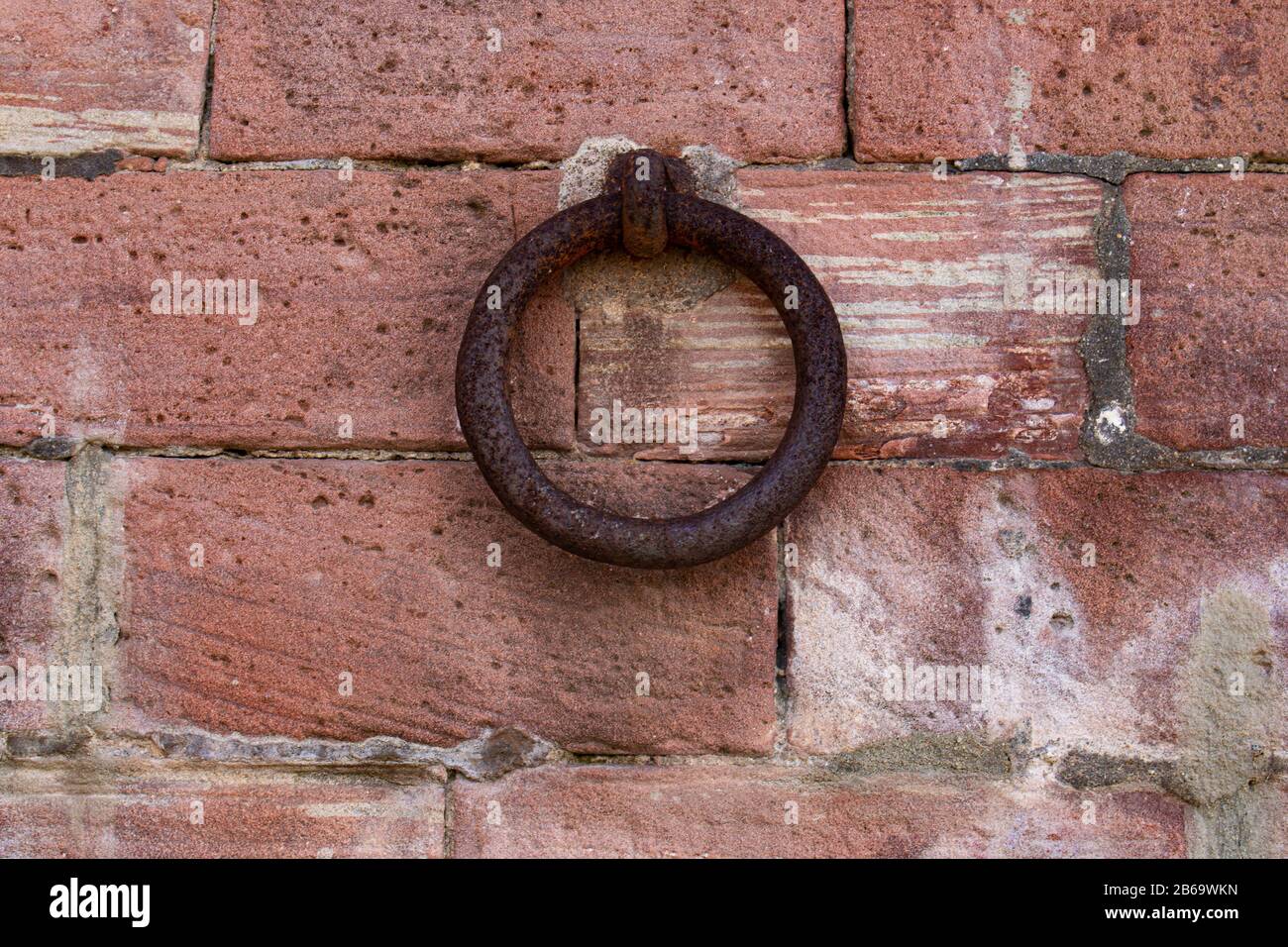 Rusty iron block hi-res stock photography and images - Alamy
