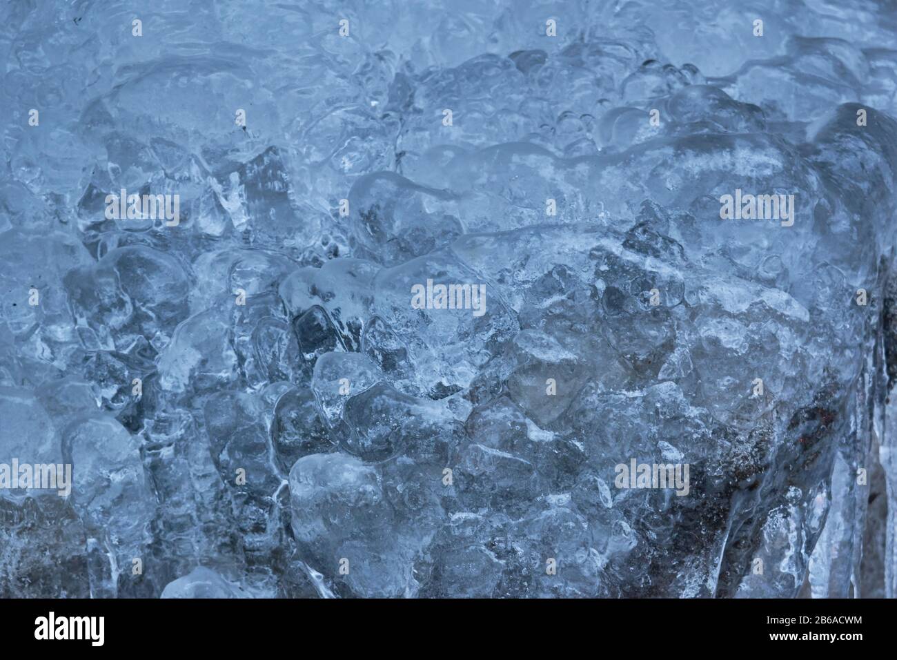 Sharp icicles hi-res stock photography and images - Alamy