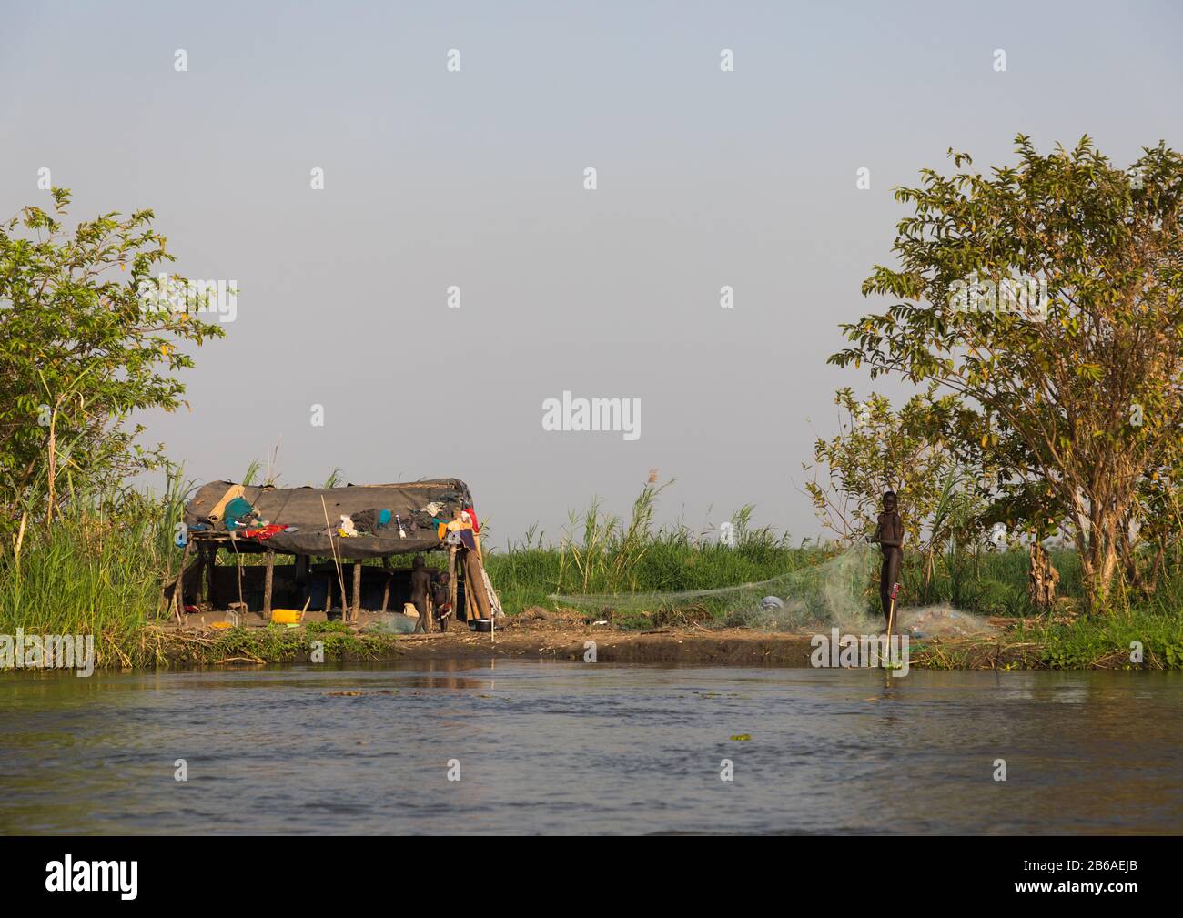 Mundari tribe house on the bank of the river Nile, Central Equatoria ...